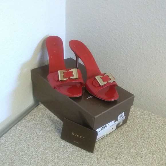 Gucci | Shoes | Gucci Patent Leather Buckle Accent Heel | Poshmark